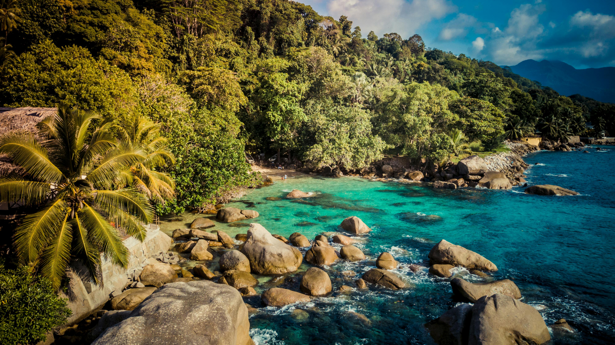 Discover the Seychelles: Luxury and Prestige Real Estate