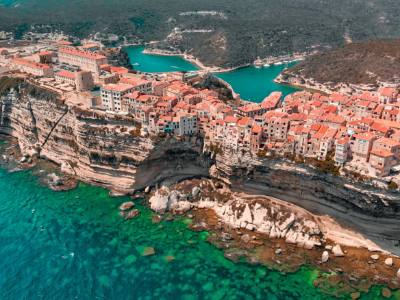 Prix Immobilier Bonifacio 4 527 € / m² à 12 215 € / m²